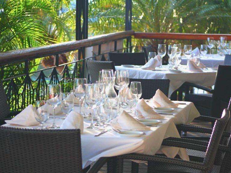 Another St. John Restaurant Reopens! - ExploreSTJ.com